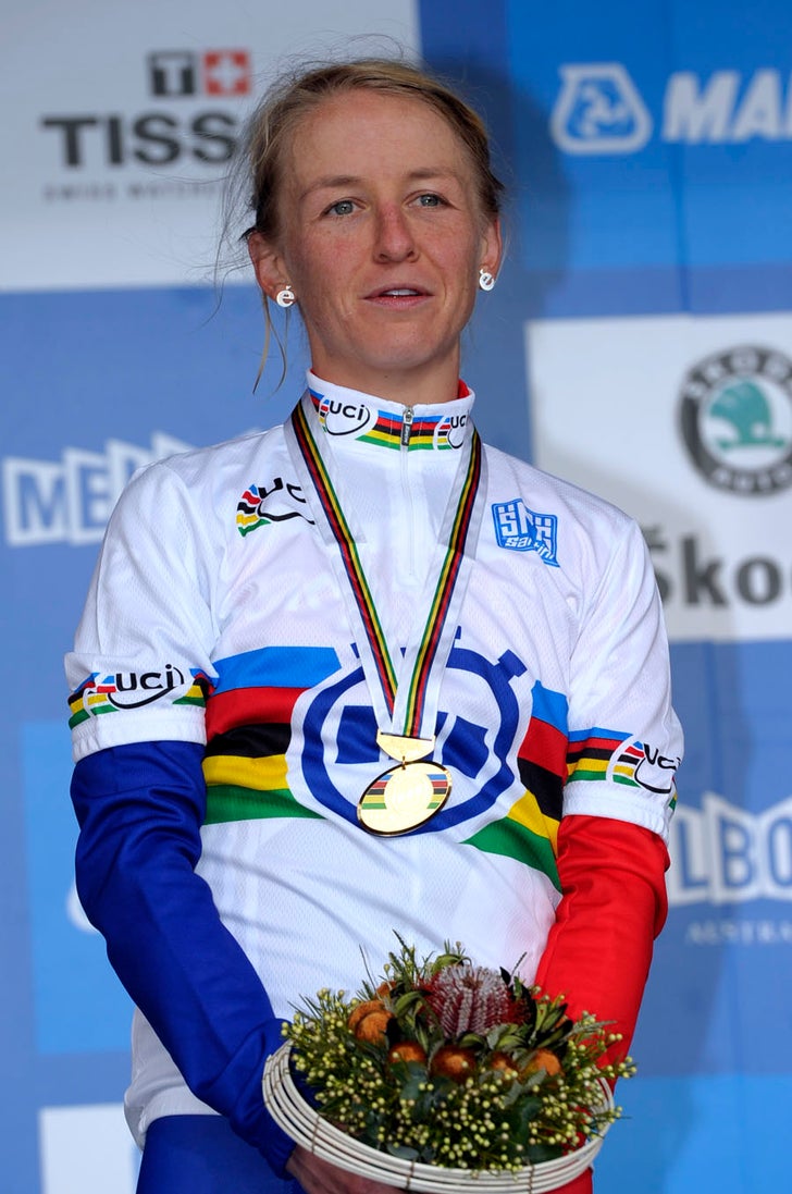 Britain's Emma Pooley takes world time trial title - Velo