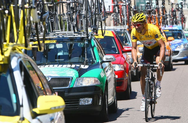 Ask Nick: Rider positions, helmet changes, and Euro team bike racks - Velo