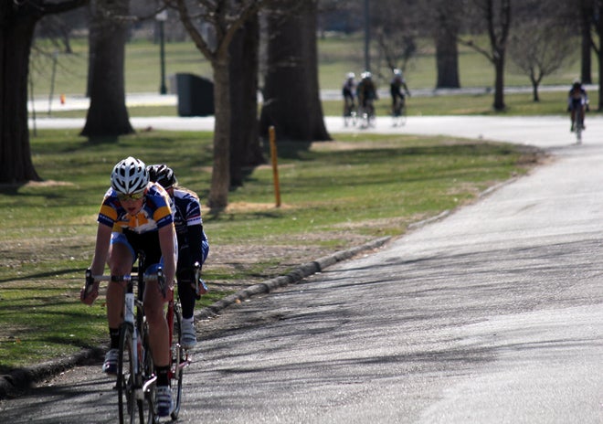 Collegiates face mountains and roundabouts in Colorado - Velo