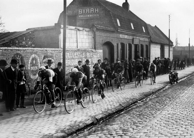Vintage Paris-Roubaix photos - Velo