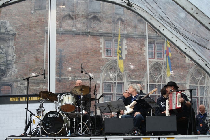 Scenes from the start of the Tour of Flanders - Velo