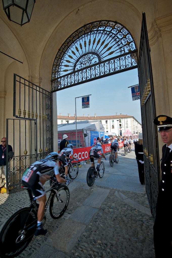 2011 Giro d'Italia stage 1: a Gregg Bleakney gallery - Velo