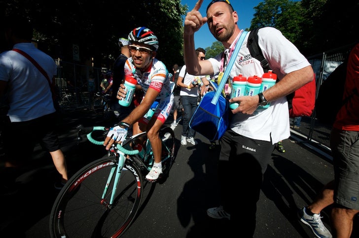 At the Giro with Gregg Bleakney - start to finish - Velo