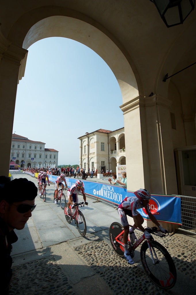 2011 Giro d'Italia stage 1: a Gregg Bleakney gallery - Velo
