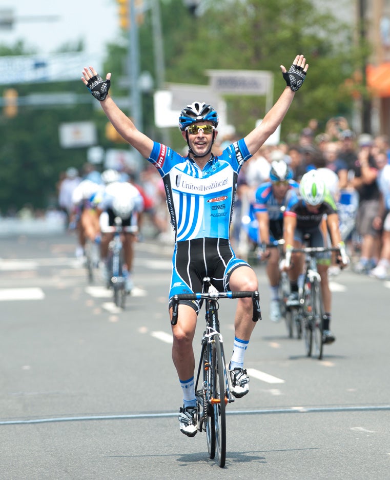 Hilton Clarke laps field, takes sprint in 2011 Clarendon Cup - Velo