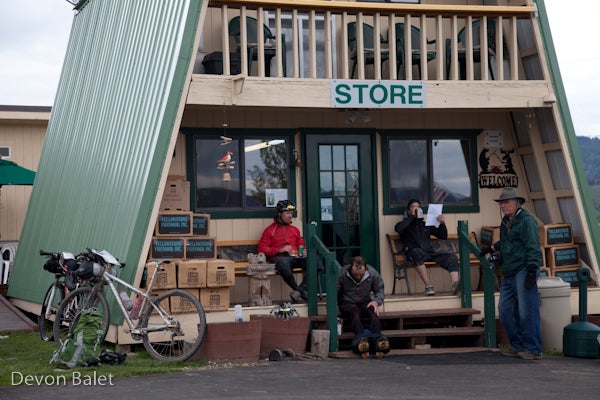 Tour Divide: Escaping Montana - Velo