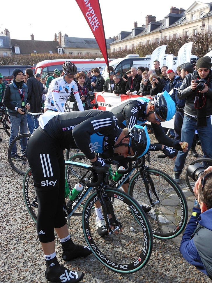 Start line gallery: Paris-Roubaix 2012 - Velo
