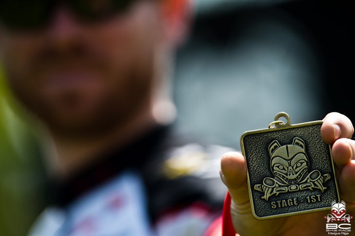 Kindree, Simms take home Golden Fleece from an epic week at the BC Bike ...