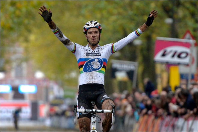Niels Albert launches late burst to win 2012 Jaarmarktcross - Velo