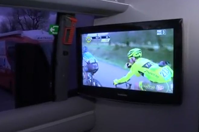 Inside the Team Sky bus - Velo