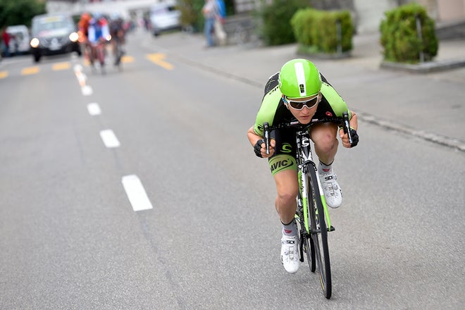 Positioning Yourself In The Peloton - Velo