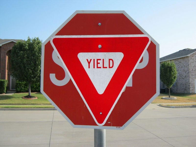 Legally Speaking: Why we need 'Stop As Yield' - Velo