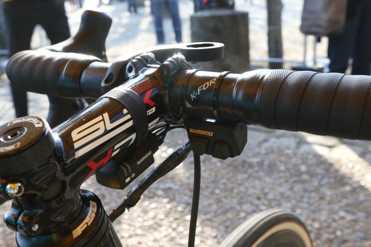 Roubaix tech gallery: Chain catchers, fat tires, and road bike ...