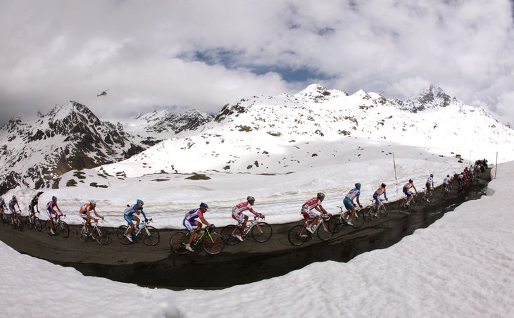 Analysis: A very Italian Giro route that packs a late punch - Velo