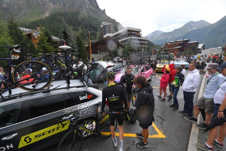 Analysis: A shortened showdown on the Col de l'Iseran - Velo