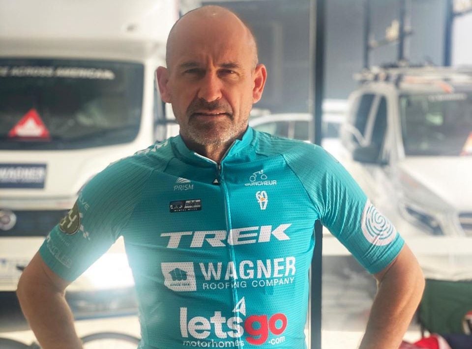 Cycling journalist racing RAAM on a trainer - Velo