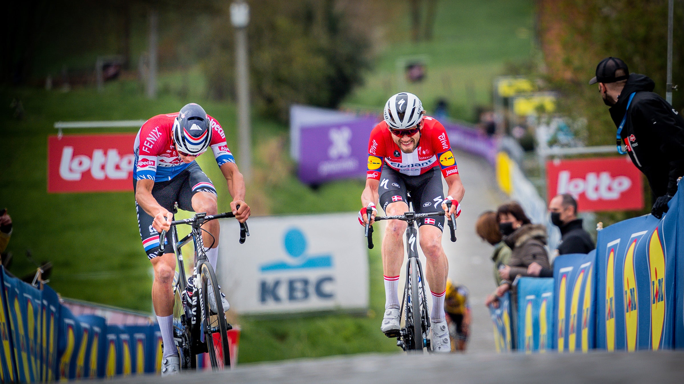 VeloNews Podcast: On site at the Tour of Flanders; Leah Thomas ...