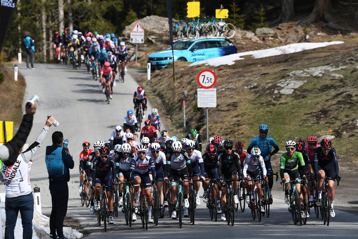 VeloNews Mailbag: What do the riders think about litter zones? - Velo
