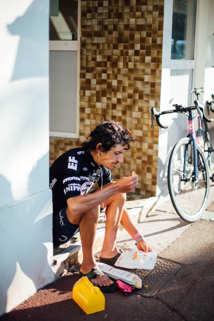 Tour de Lachlan: Morton riding 579km/360mi today into Paris - Velo