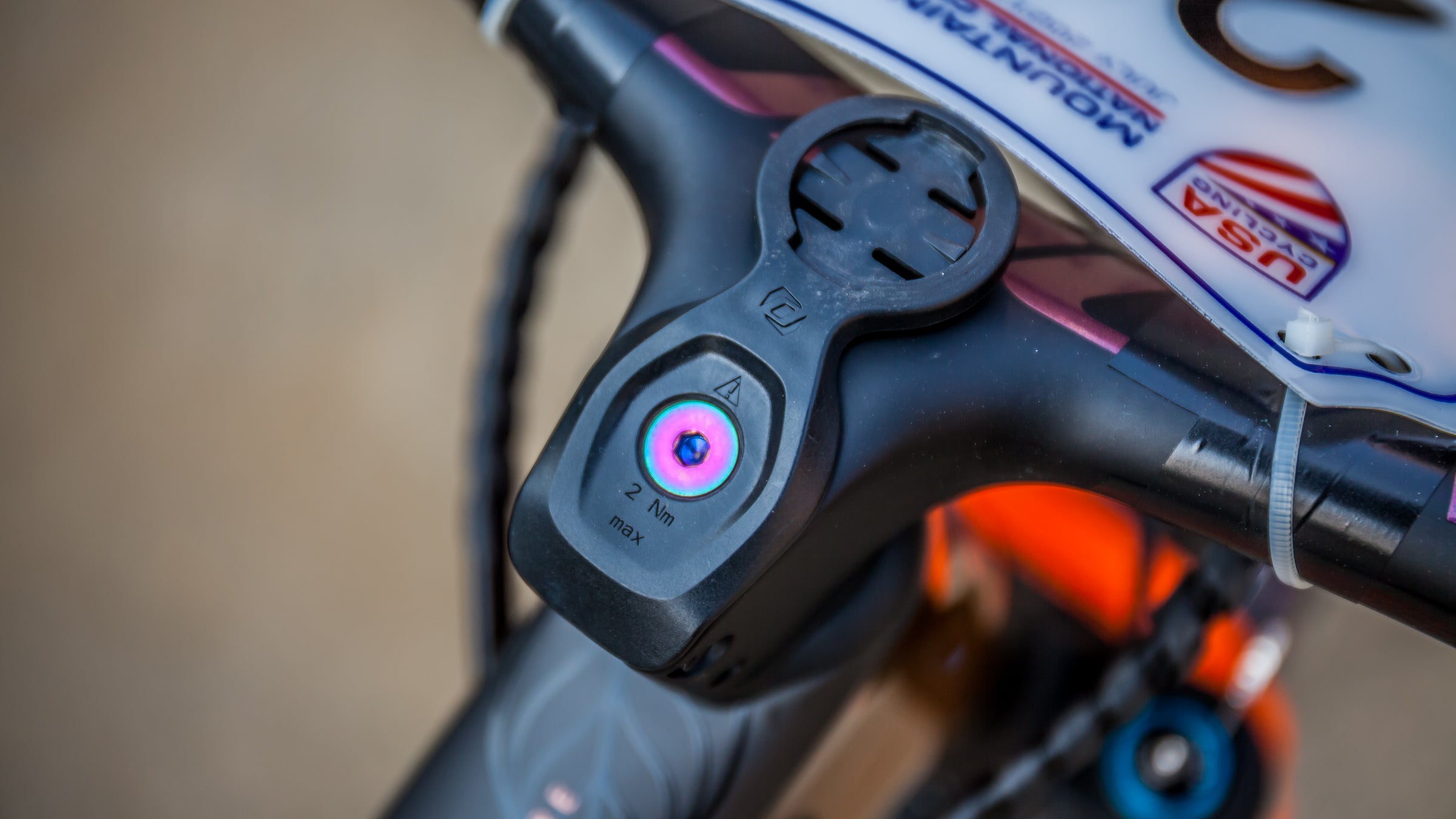 A ride between resting places - Velo