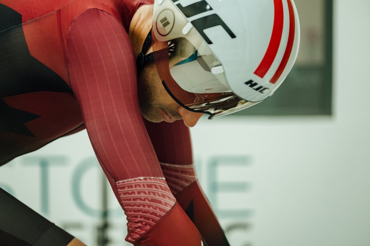 Alex Dowsett dials in final details for hour record attempt - Velo