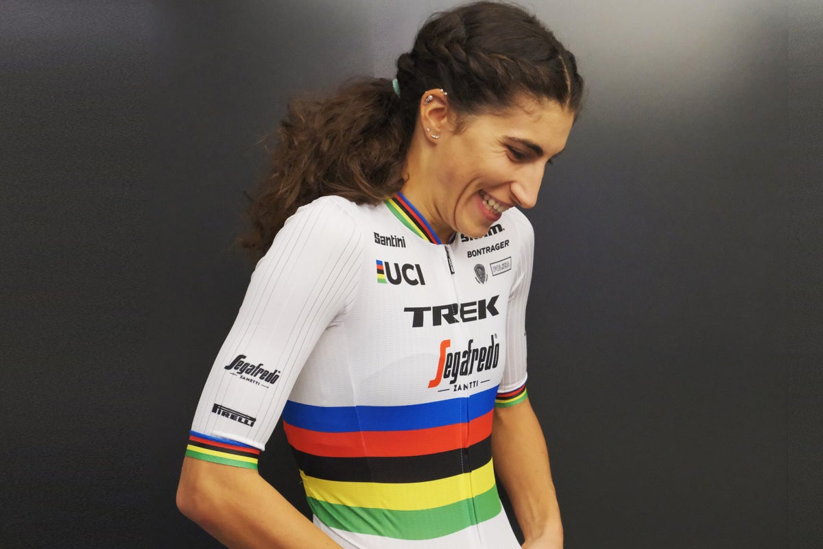 Elisa Balsamo shows off her new rainbow stripes for 2022 - Velo