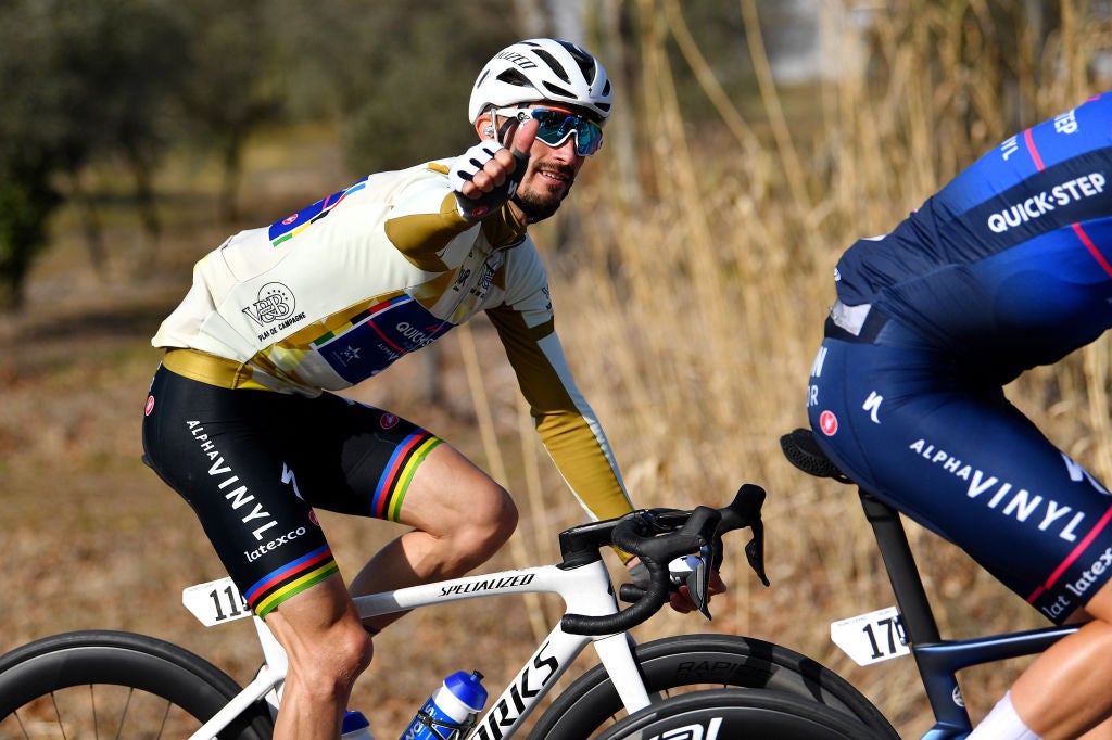 Strade Bianche: Julian Alaphilippe leads Quick-Step Alpha Vinyl - Velo