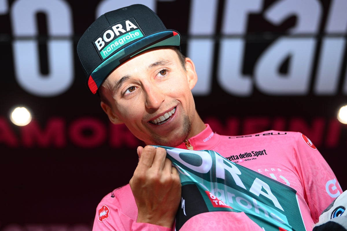 Jai Hindley returns to racing ahead of Vuelta a España, road worlds - Velo