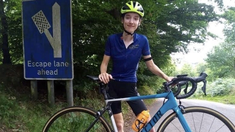 Illi Gardner sets a new Everesting world record - Velo