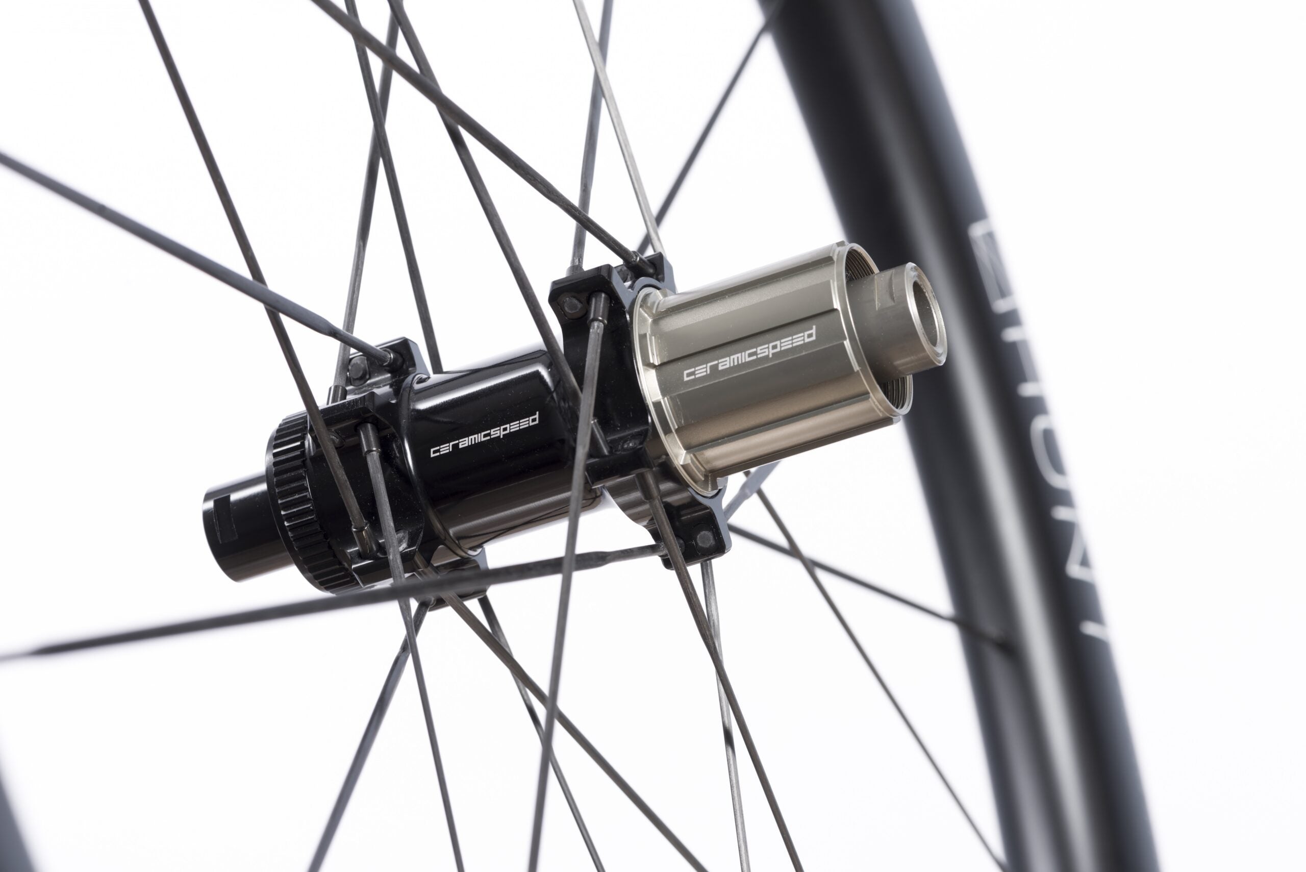 Hunt launches 48 & 60 Limitless UD Carbon Spoke Disc Wheelsets - Velo