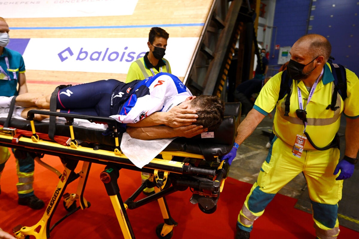 Stijn Steels escapes serious injury in horrific Ghent Six Day wipeout ...