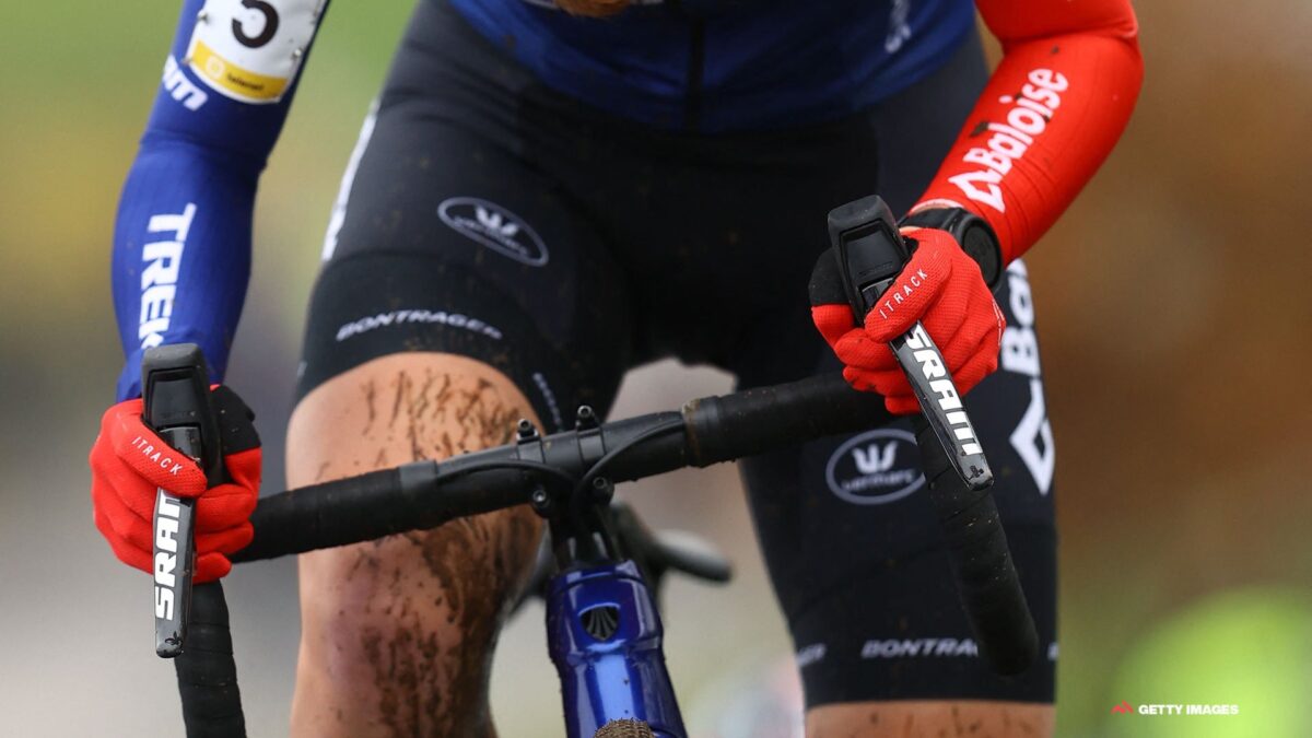 Are these new SRAM Red AXS levers? - Velo
