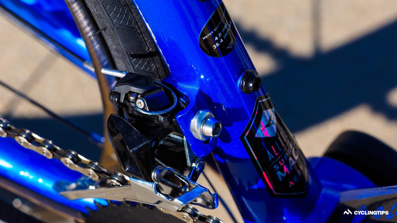 Vaast R/1 road bike review: Magnesium tubing offers a distinctly cushy ...