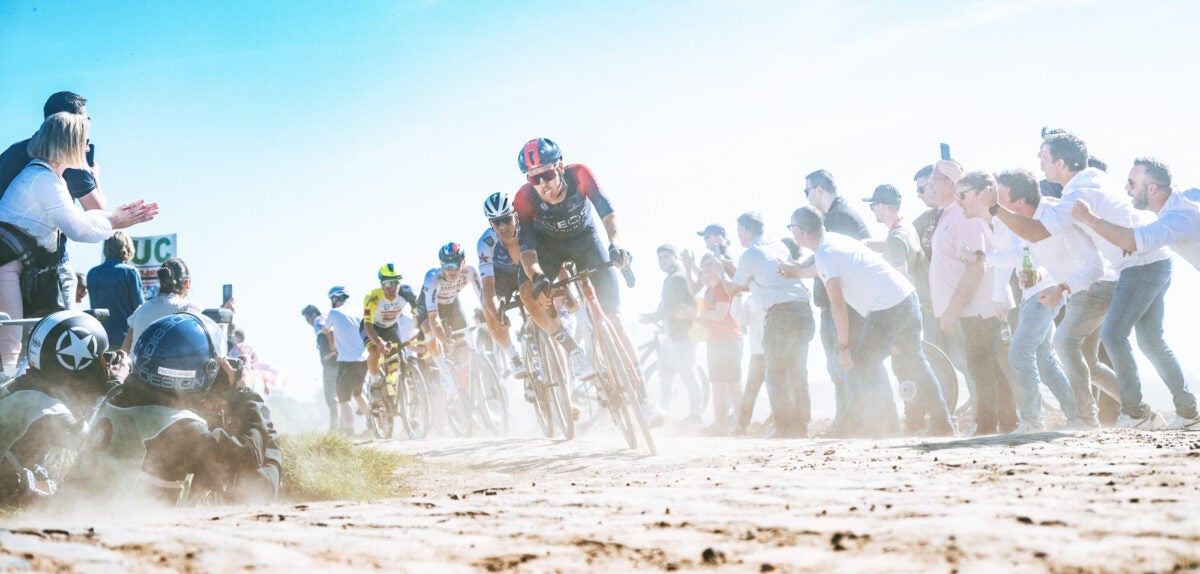 Paris-Roubaix Preview: The cobbles, contenders, narratives, weather for ...