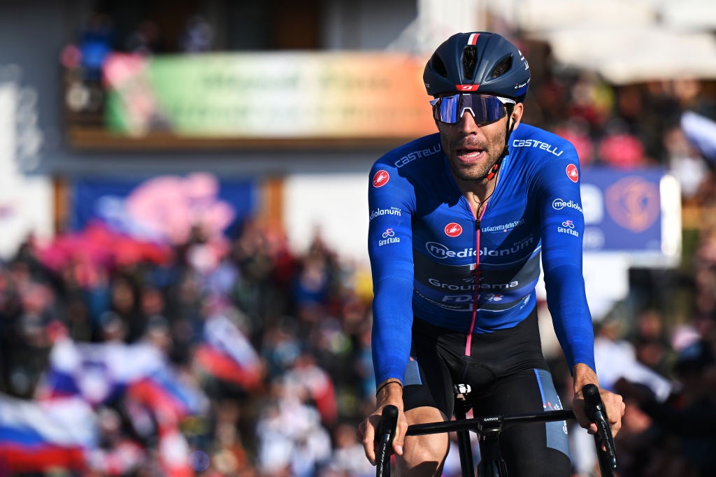 Thibaut Pinot moved by Gino Mäder's death: 'I think about it every time ...
