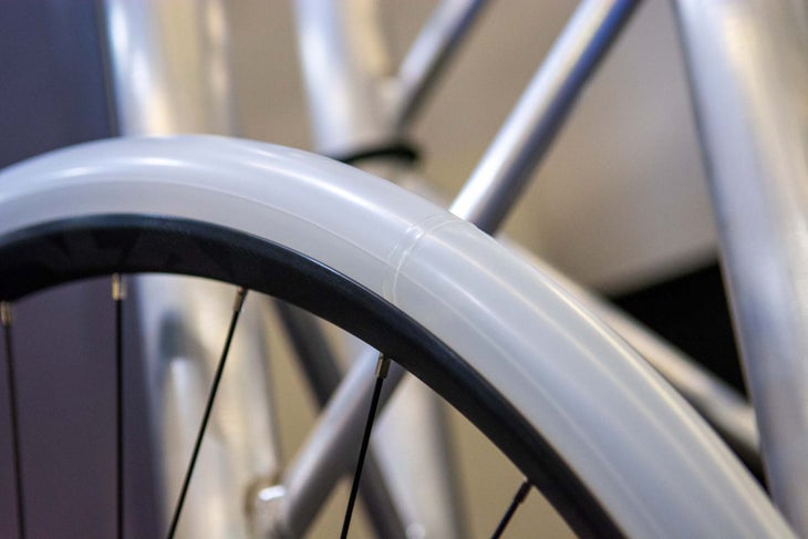 Can an e-bike pull an Airstream? Eurobike randoms day 3 - Velo