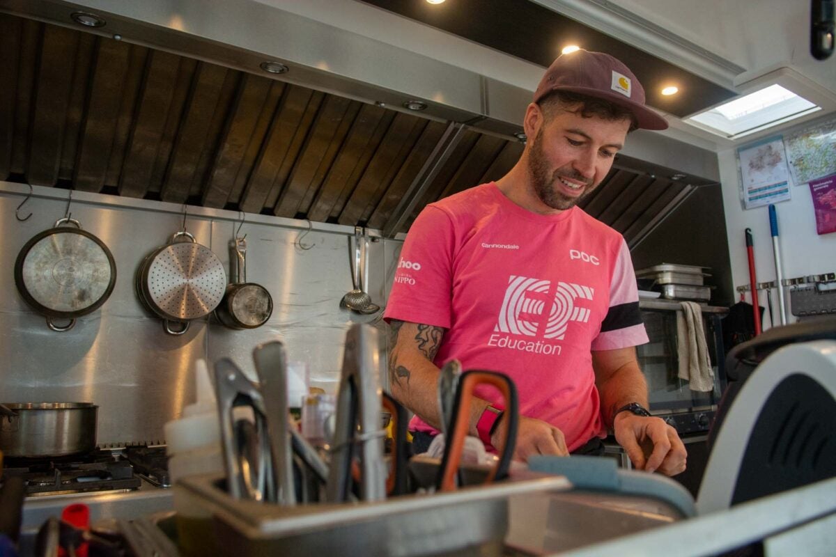 Kitchen nightmares, 16-hour days, a 'carb dungeon': Day in the life of ...