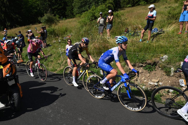 American riders Lawson Craddock, Neilson Powless light up mountain ...