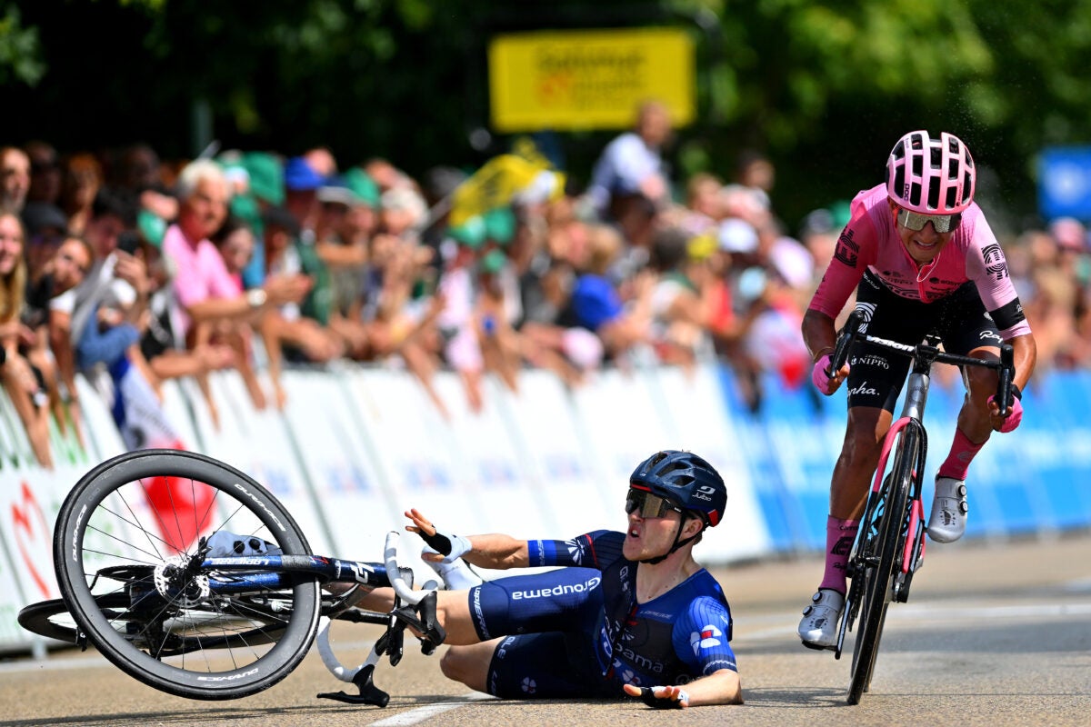 Michael Storer crashes after finish line bike-throw at Tour de l'Ain - Velo