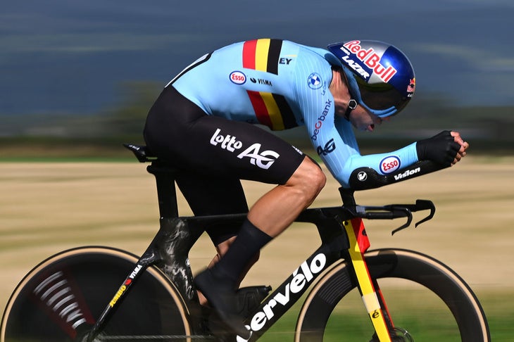 What's happening with Wout van Aert? Star leaves worlds with 'mixed ...