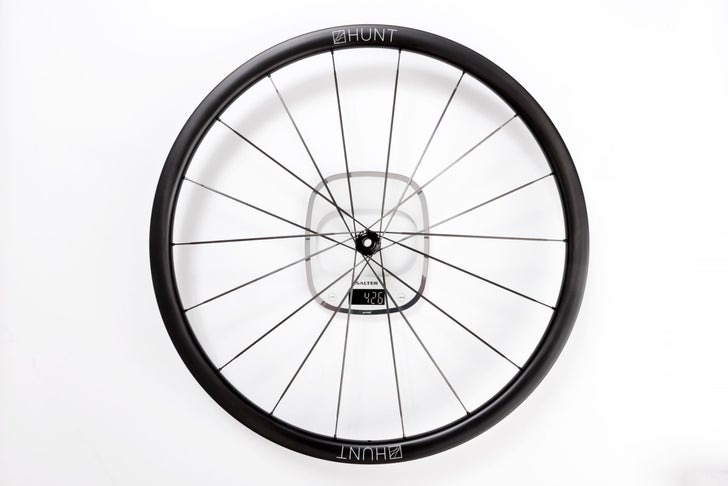 The Hunt Hill Climb SL Disc is a sub-1000 gram climbing wheelset made ...