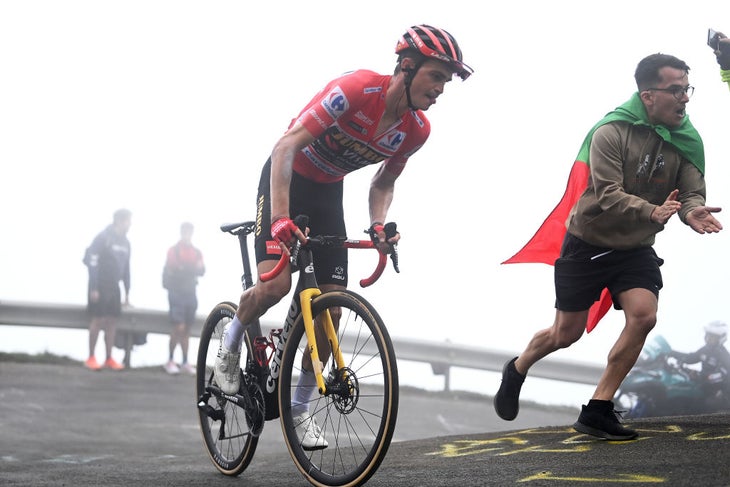 Analyzing the aero positions of the best cyclists in the world ...