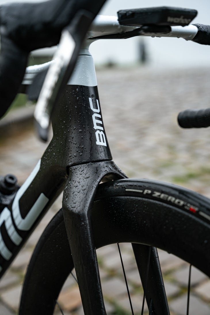 The BMC Teammachine R Gets Its Aero Efficiency Thanks to Red Bull F1 ...