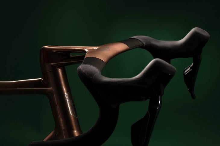 Aston Martin & J. Laverack Collaborate to Create Futuristic Road Bike ...