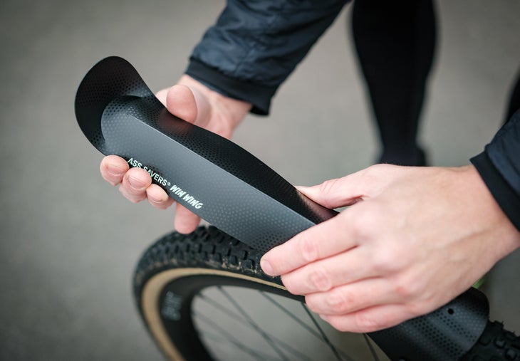 Ass Savers Introduces the Win Wing 2 Minimalistic Fender - Velo