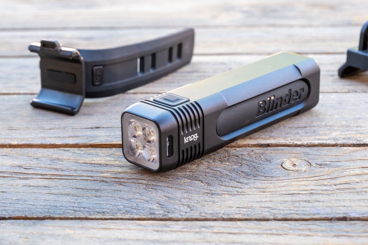Knog Blinder 900 Front Light Review: An Almost Perfect Road Ride Light ...