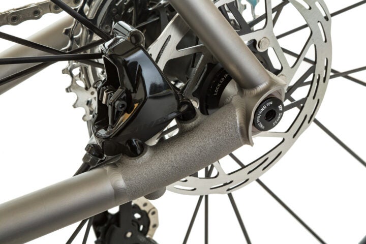 First Look: The Moots Vamoots 33 Titanium All-Roader - Velo