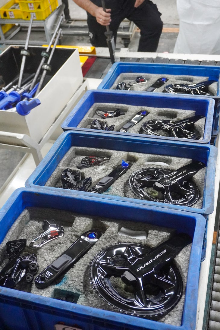 How a Carbon Bicycle Is Made at the Giant Factory - Velo