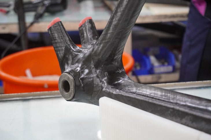 How a Carbon Bicycle Is Made at the Giant Factory - Velo