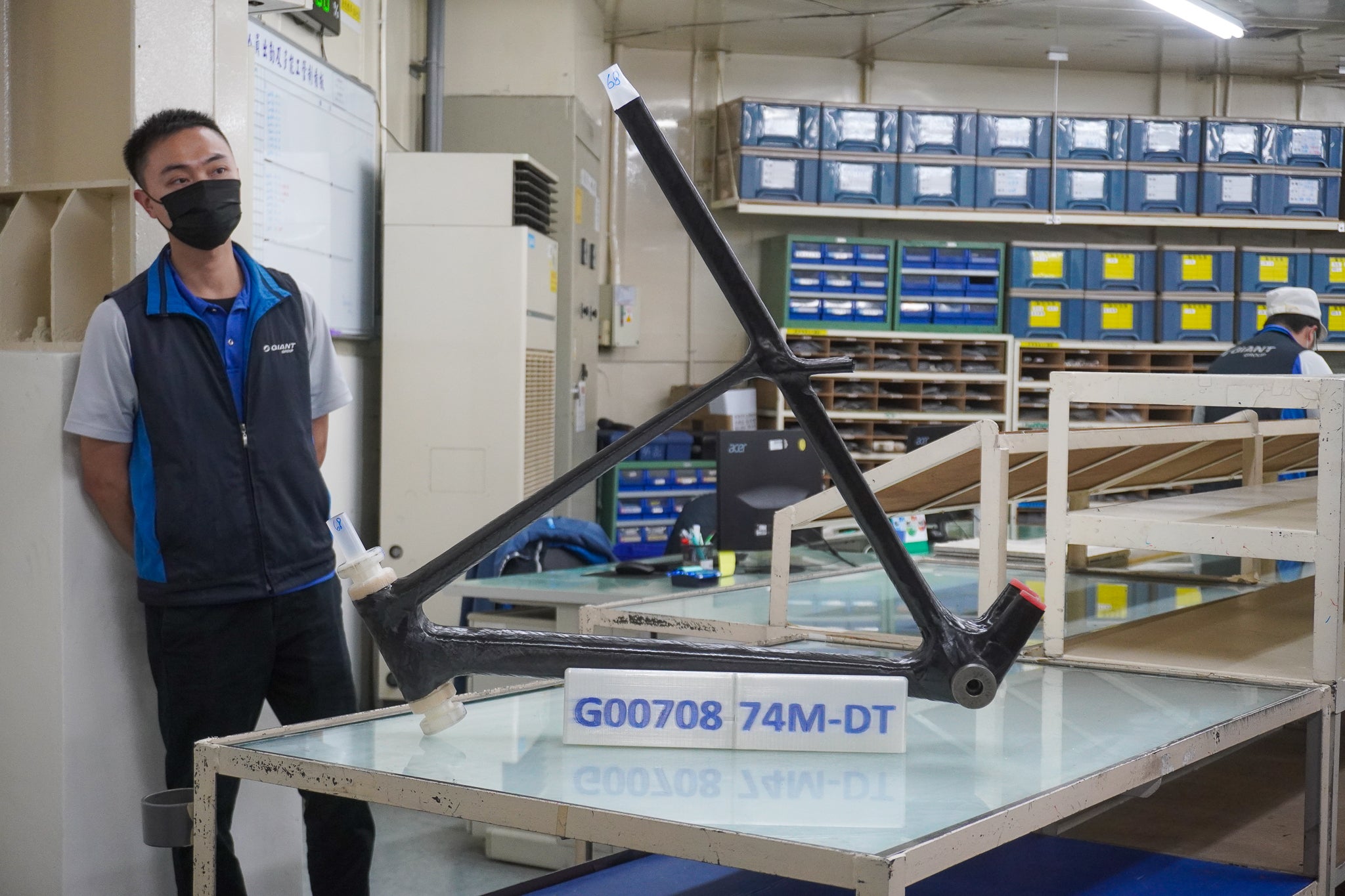 How a Carbon Bicycle Is Made at the Giant Factory - Velo